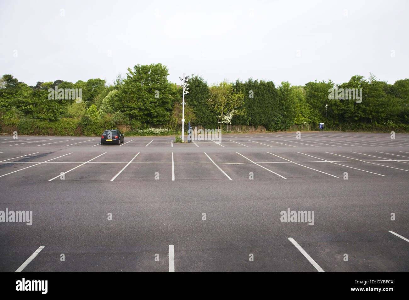Empty car parking space hi-res stock photography and images - Alamy