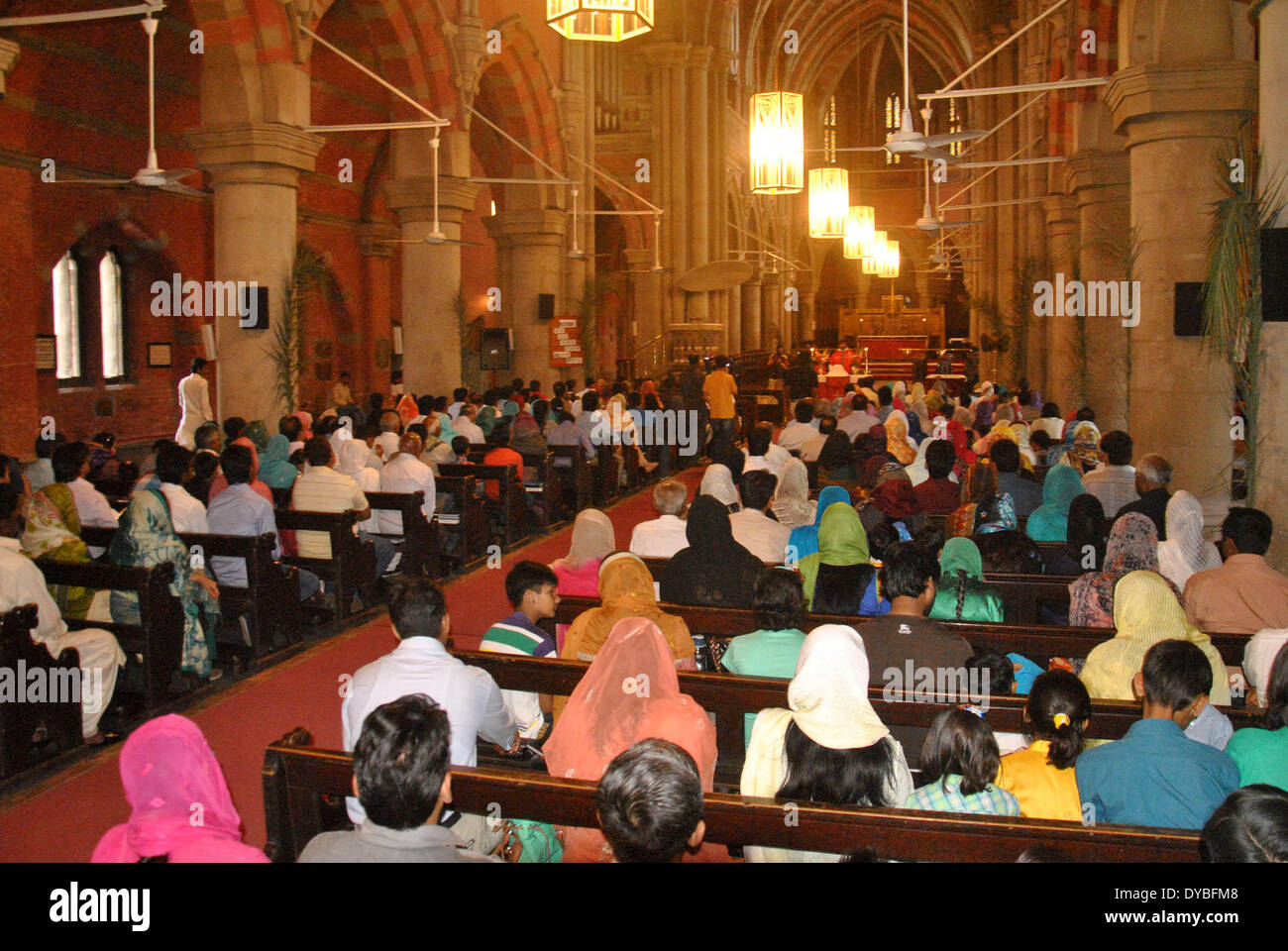 Lahore. 13th Apr, 2014. Pakistani Christians attend a Palm Sunday mass ...