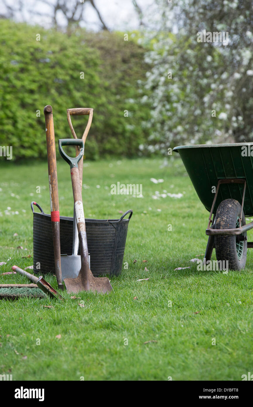 Wheelbarrow tool hi-res stock photography and images - Alamy