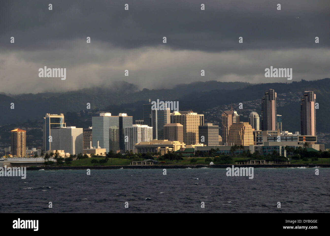 Downtown Honolulu shoreline, Oahu, Hawaii, USA Stock Photo - Alamy