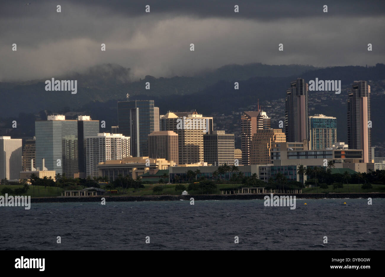 Downtown honolulu hawaii hi-res stock photography and images - Alamy