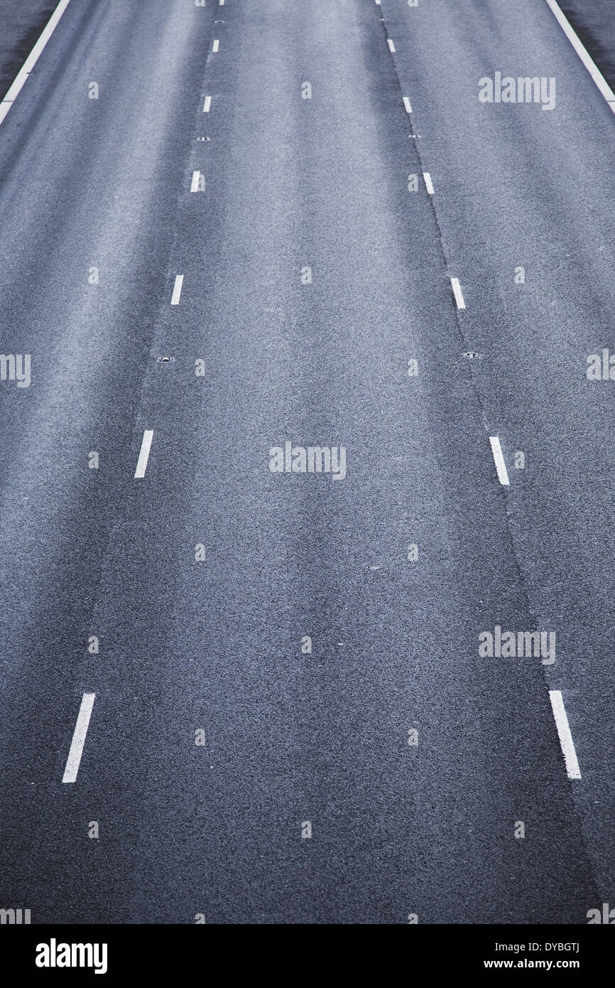 Empty motorway hi-res stock photography and images - Alamy