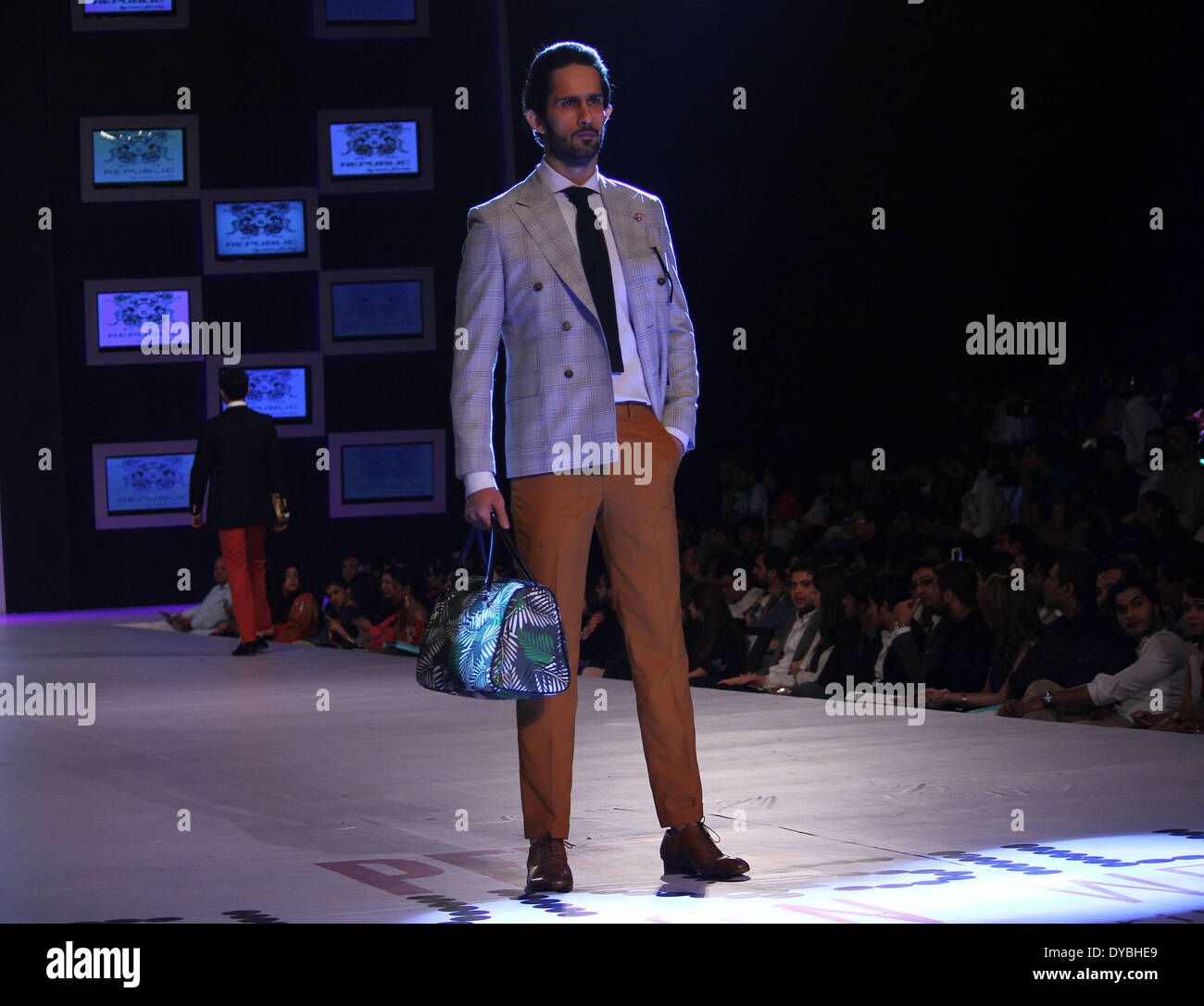 LAHORE, PAKISTAN-APRIL 12 : Pakistani Models present creations by ...