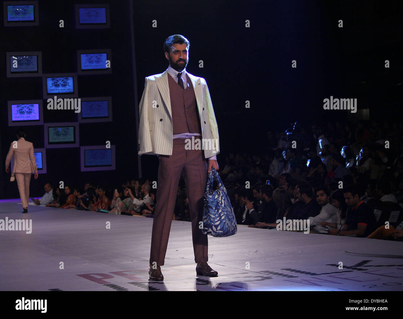 Paskitani hi-res stock photography and images - Alamy