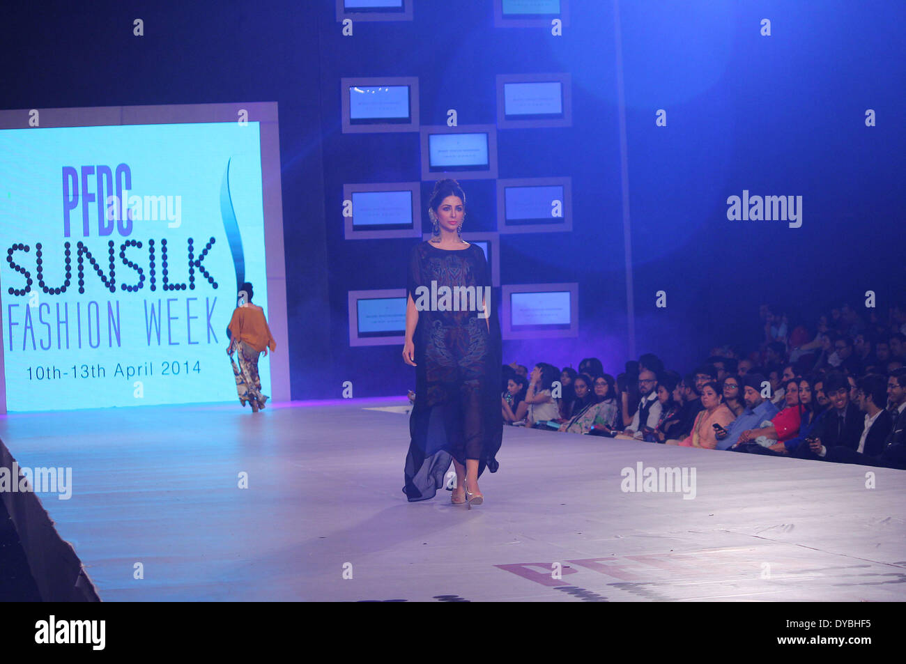 LAHORE, PAKISTAN-APRIL 12 : Pakistani Models present creations by ...