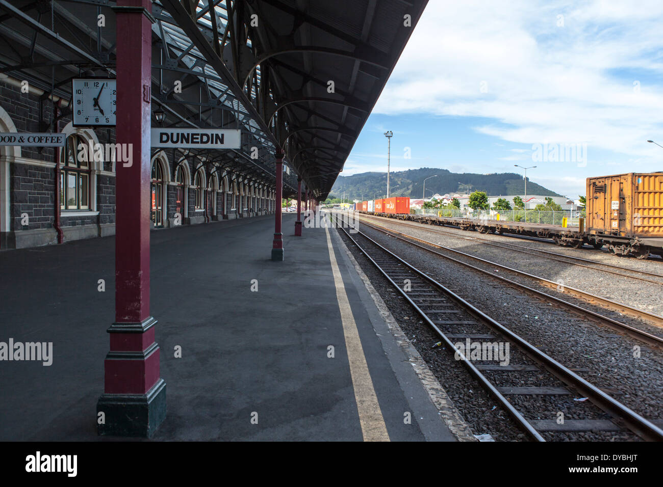 Dunedin train station Stock Photo - Alamy