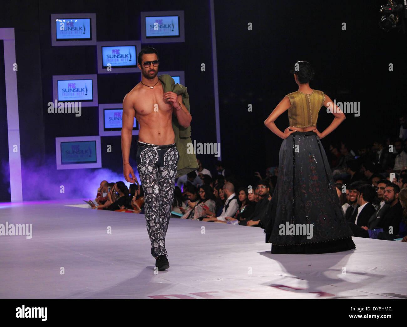 LAHORE, PAKISTAN-APRIL 12 : Pakistani Models present creations by ...