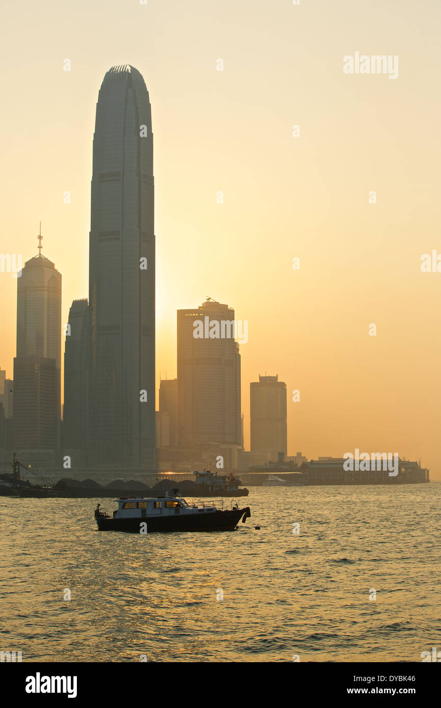 IFC Building And Central District Skyline At Sunset, Hong Kong Stock ...