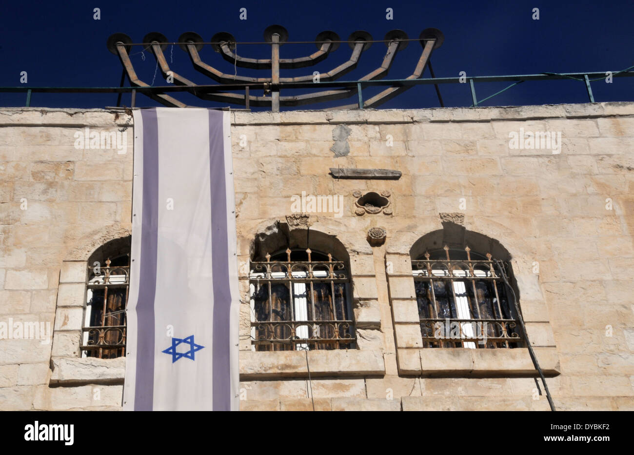 Menorah statue hi-res stock photography and images - Alamy