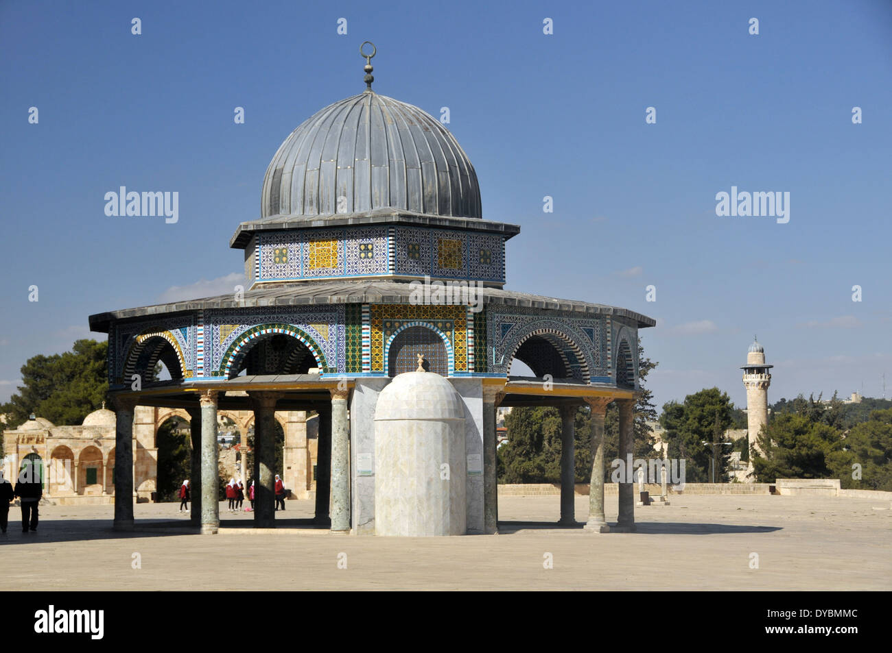 Dome of the chain next to Dome of the Rock Mosque, Temple Mount, Old ...