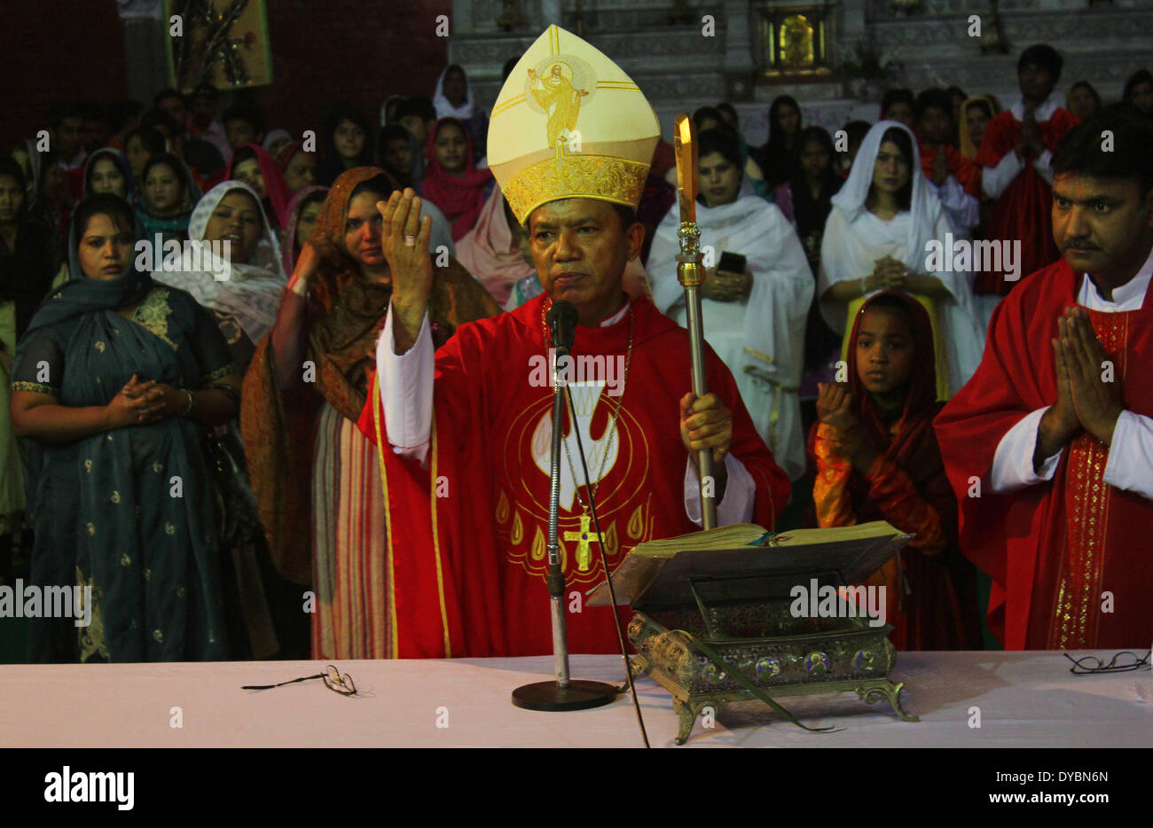 Lahore, Pakistan. 13th Apr, 2014. Pakistani Christians attend a Palm ...