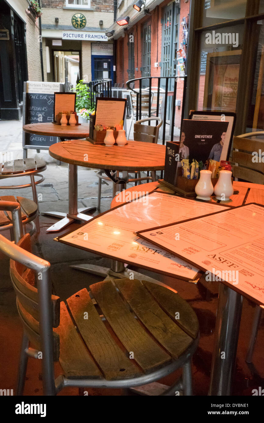 Outdoor eating area in York Stock Photo - Alamy