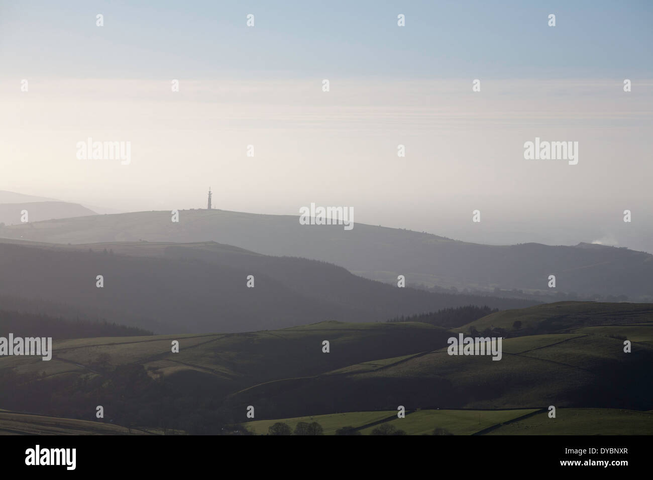 Tv mast hi-res stock photography and images - Alamy