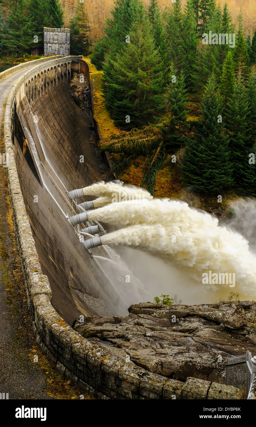 Loch Laggan Dam High Resolution Stock Photography and Images - Alamy
