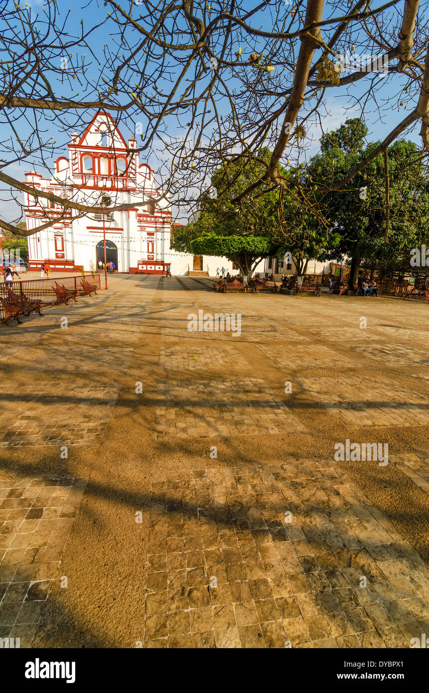 White colonial church and view of a plaza in Chiapa de Corzo, Mexico ...