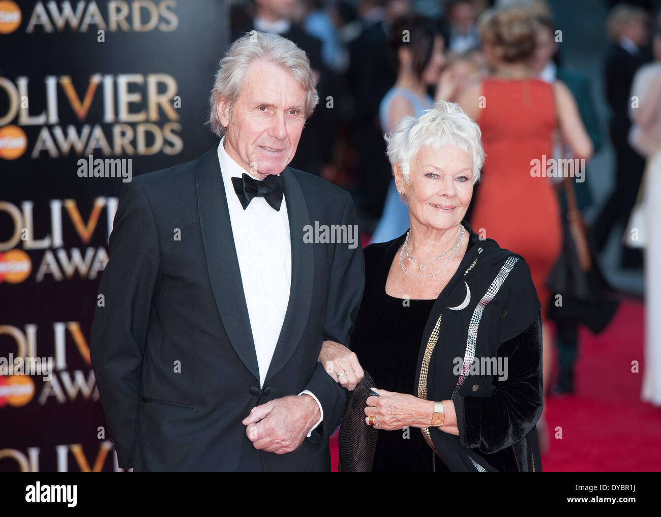 Judi dench and david mills hi-res stock photography and images - Alamy