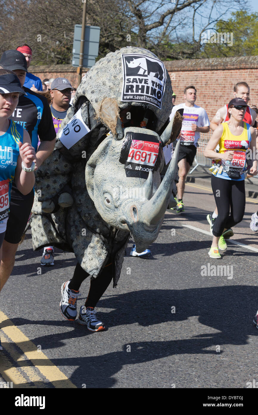 Rhino runner london marathon hi-res stock photography and images - Alamy
