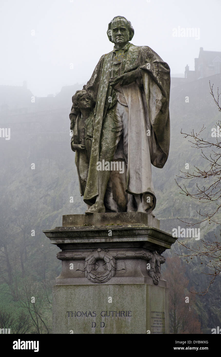 Statue commemorating the Scottish minister and philanthropist Thomas ...