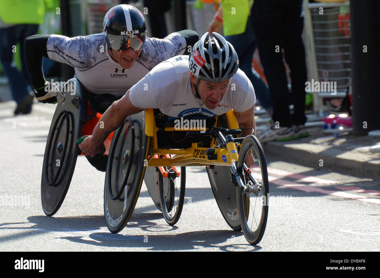 Wheelchair athlete pushing hi-res stock photography and images - Alamy