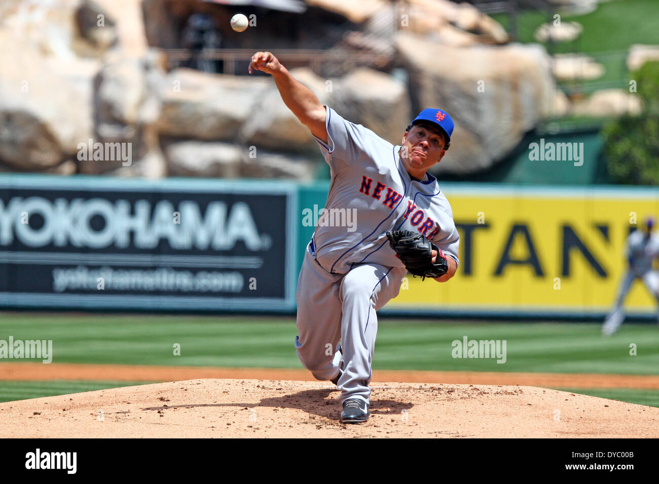 New york mets los angeles angels mlb angel stadium hi-res stock ...