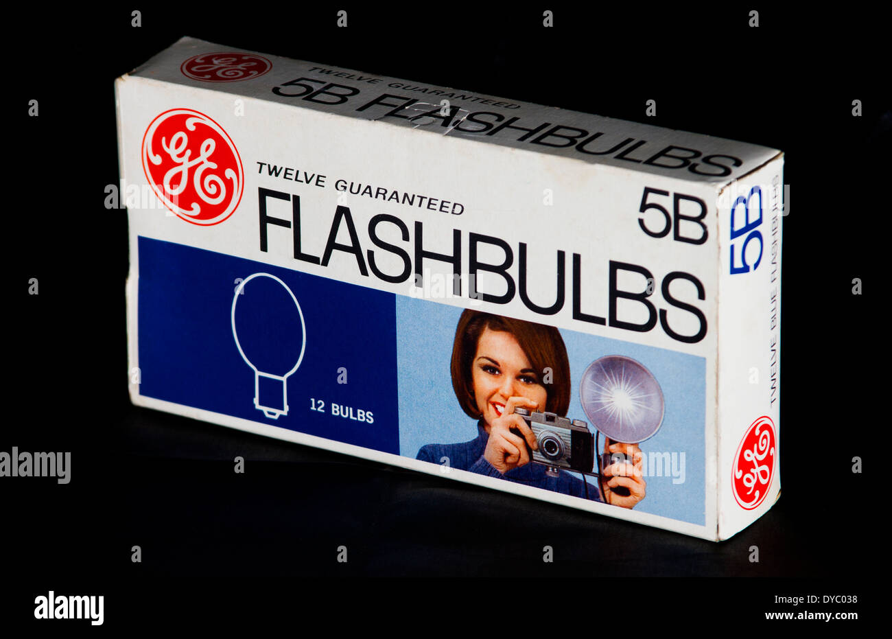 Old fashioned camera flashbulb hi-res stock photography and images - Alamy