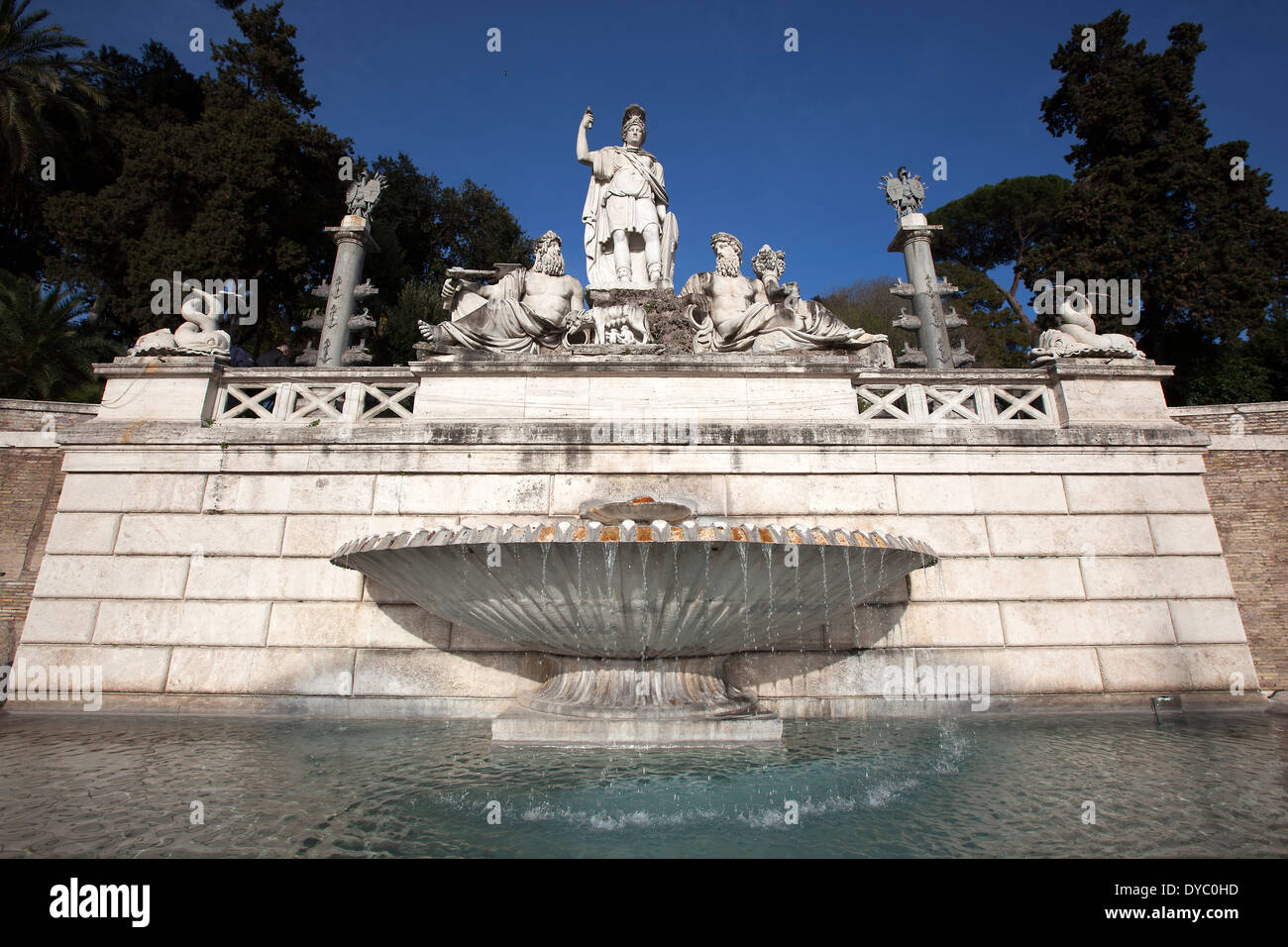 Fontana del Nettuno, Piazza Del Popolo, Rome, Italy Stock Photo - Alamy