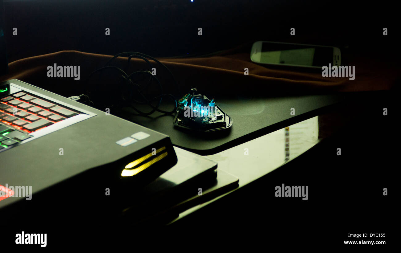 Computer PC mouse dismantled taken apart inside circuit mouse wheel ...