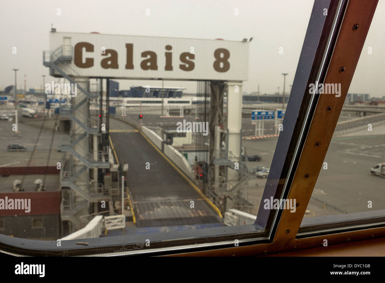 Terminal road hi-res stock photography and images - Alamy