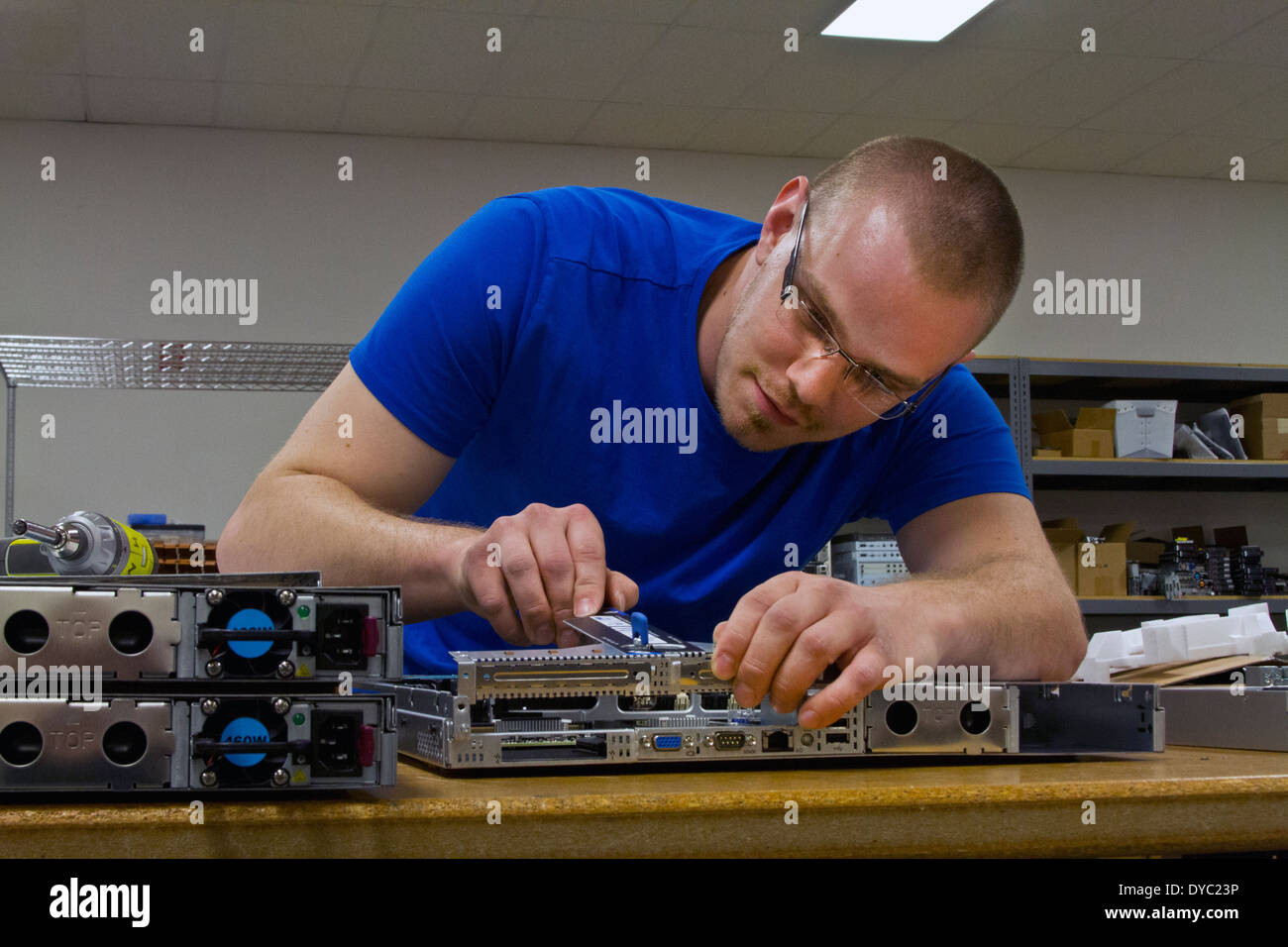 employee assembling HP computer server Stock Photo - Alamy