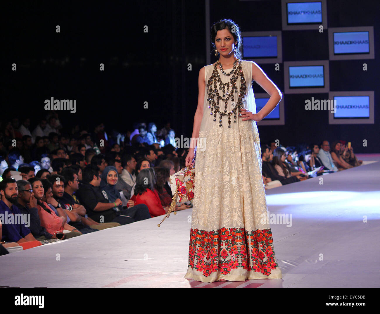 LAHORE, PAKISTAN - APRIL 13 : Pakistani Models present creations by ...