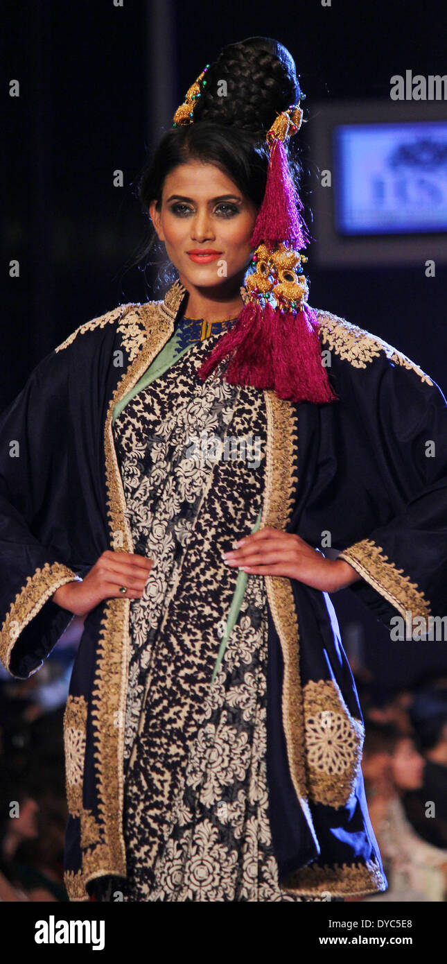 LAHORE, PAKISTAN - APRIL 13 : Pakistani Models present creations by ...