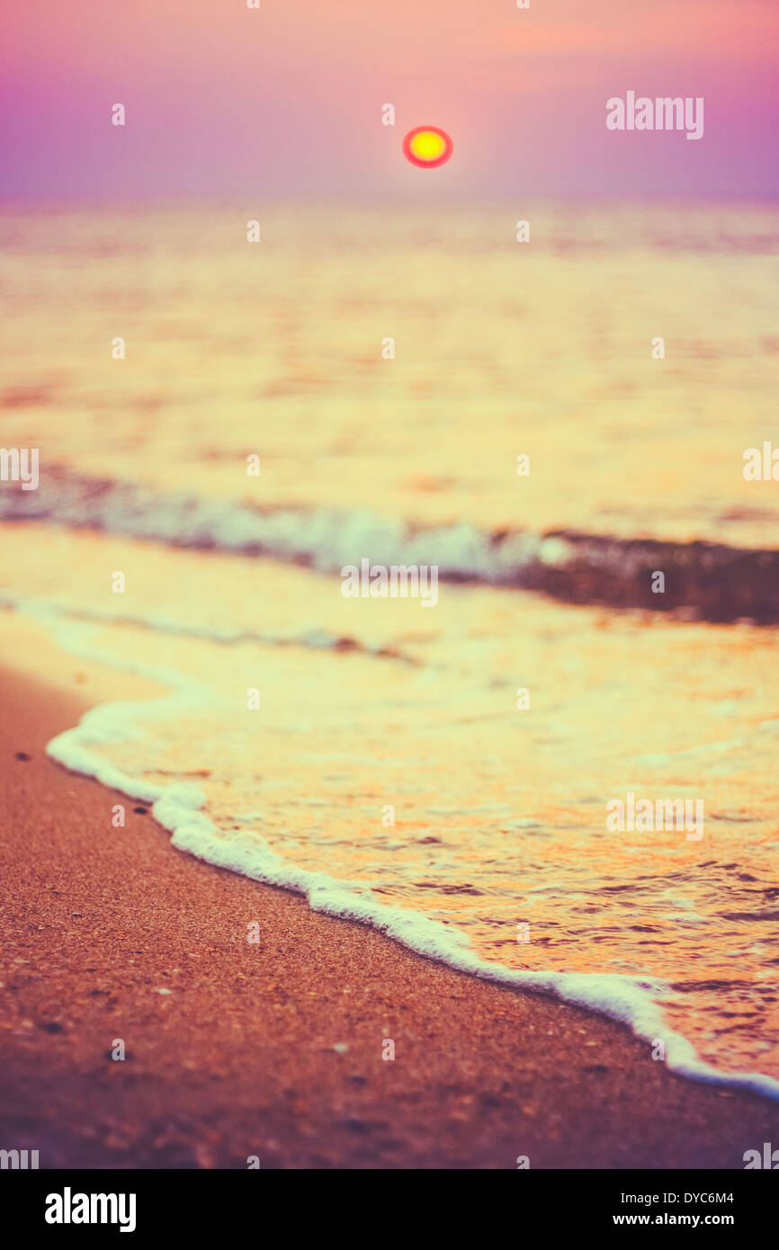 Soft focus surf background hi-res stock photography and images - Alamy