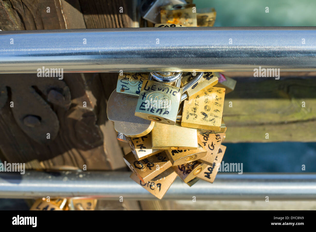 Padlocks on the Ponte dell'Accademia bridge in Venice Stock Photo - Alamy