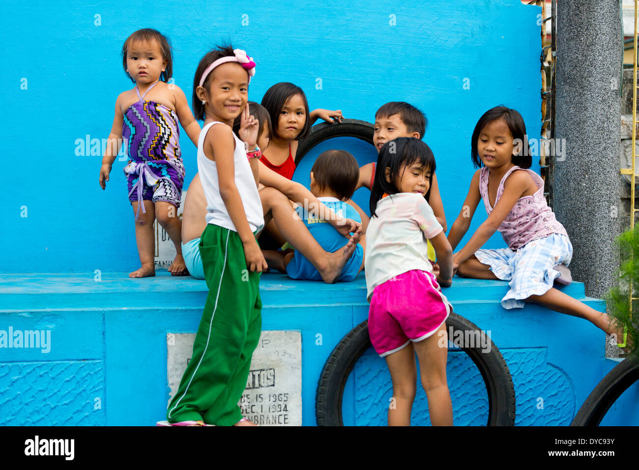 Philippines Children Playing Happy Stock Photos & Philippines Children ...
