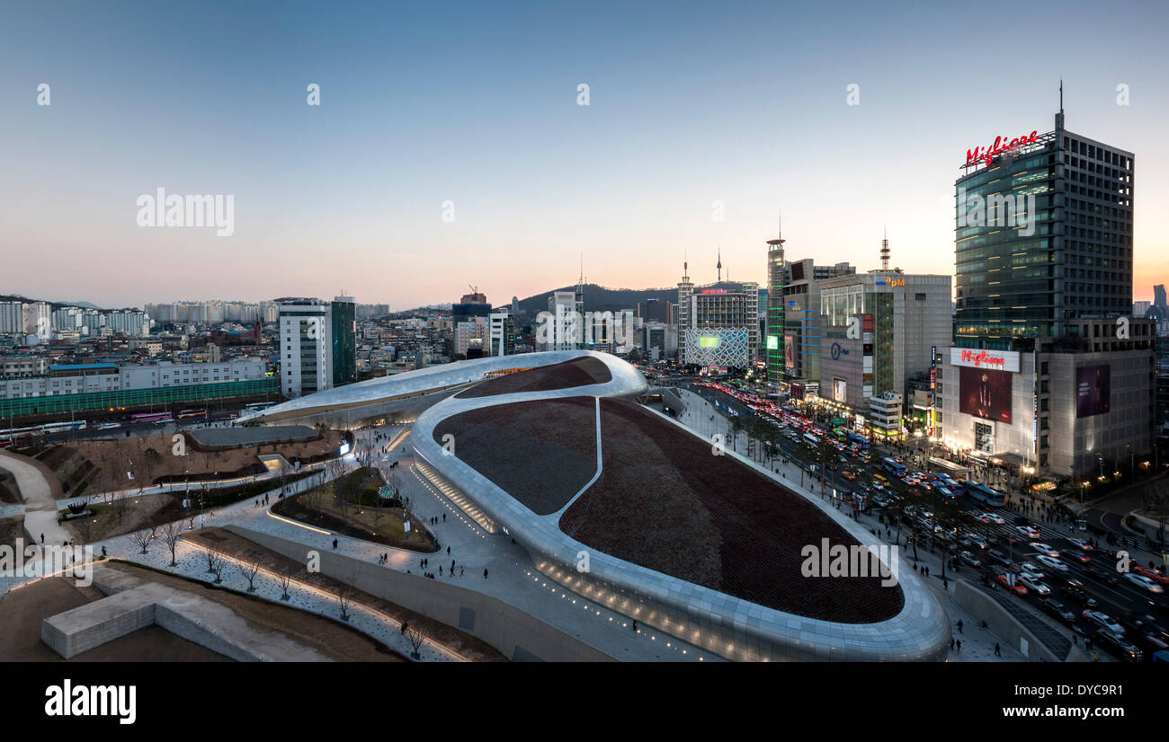 Dongdaemun Design Plaza (DDP), Seoul, Korea, South. Architect: Zaha ...