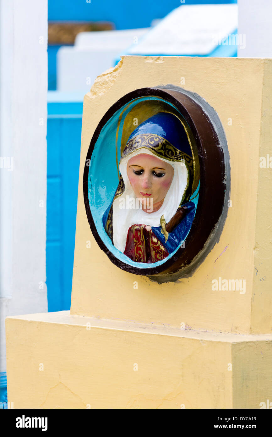 Typical Grave Sculpture on the North Cemetery in Manila, Philippines ...