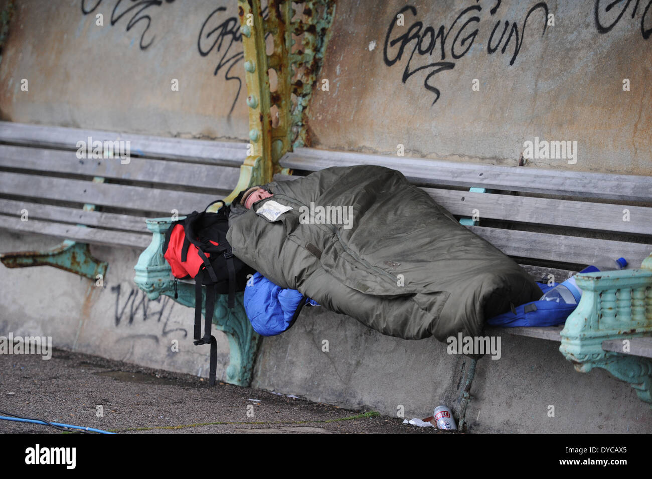 Rough sleeping hi-res stock photography and images - Alamy