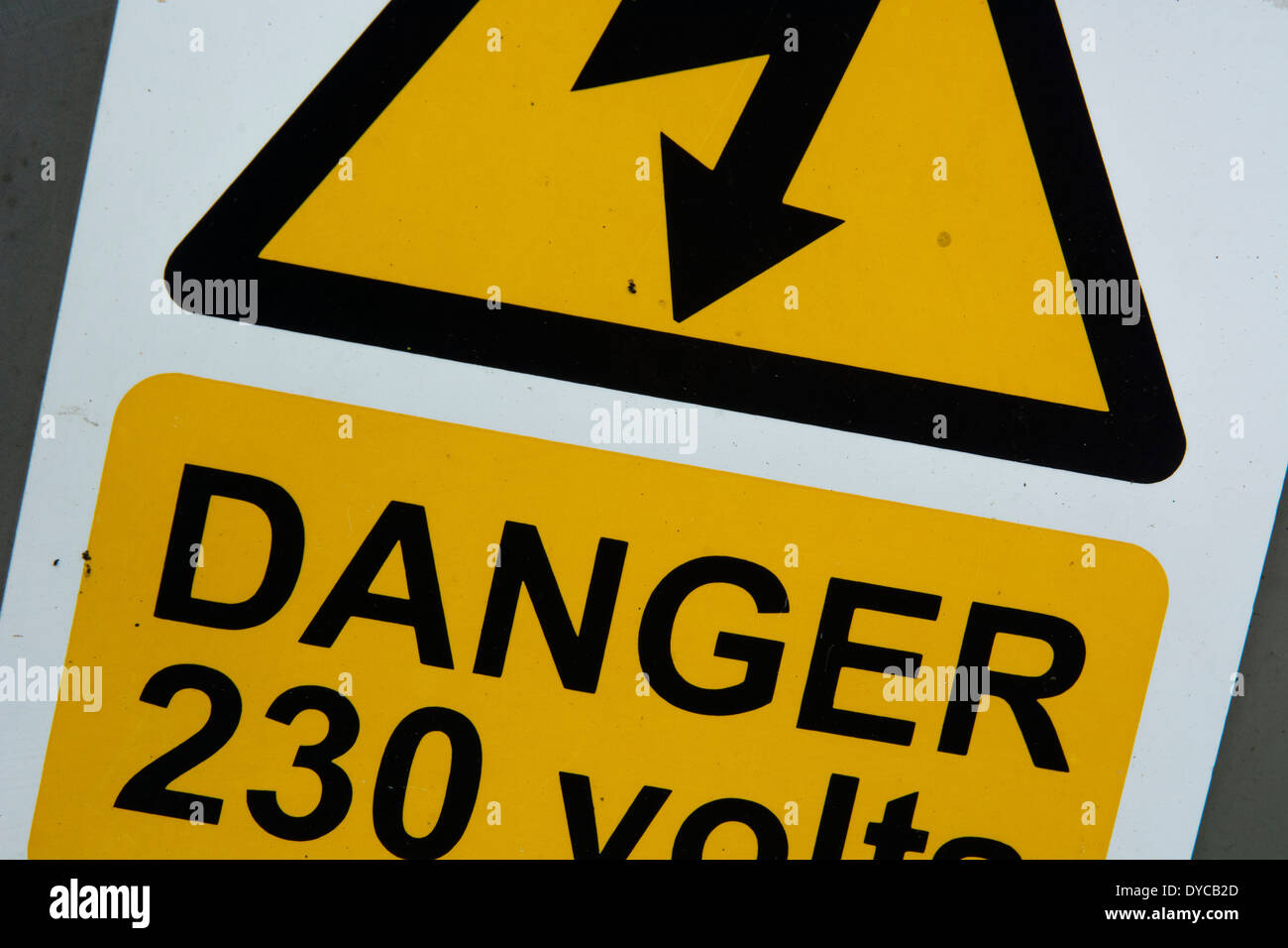 Danger signage (for Electricity). Electricity warning sign, death ...