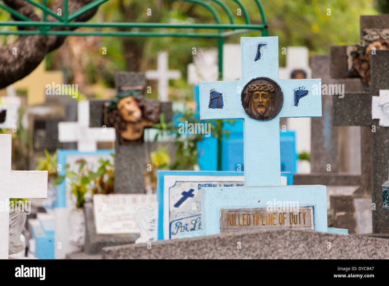 Manila north cemetery hi-res stock photography and images - Alamy