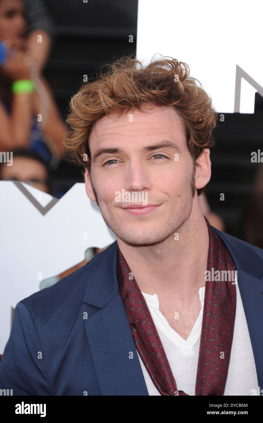 Los Angeles, California, USA. 13th Apr, 2014. British actor Sam Claflin ...