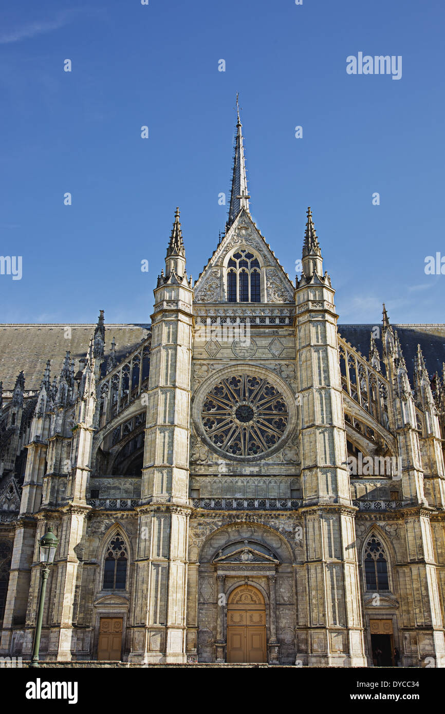 Cathedral church monuments hi-res stock photography and images - Alamy