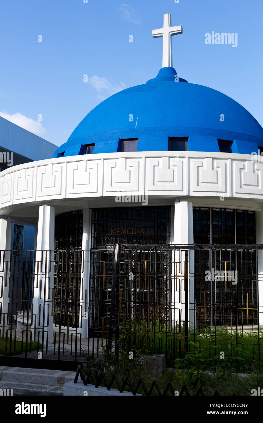 Philippines manila chinese cemetery mausoleum hi-res stock photography ...