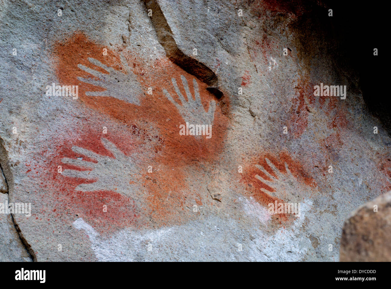 Cueva de las Manos del Rio Pinturas, Cave of the Hands, Patagonia ...