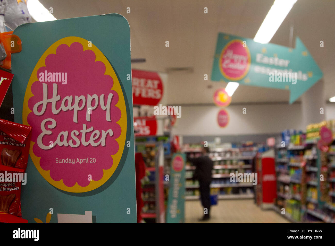 Wimbledon London, UK. 14th April 2014. A Happy Easter sign is displayed ...