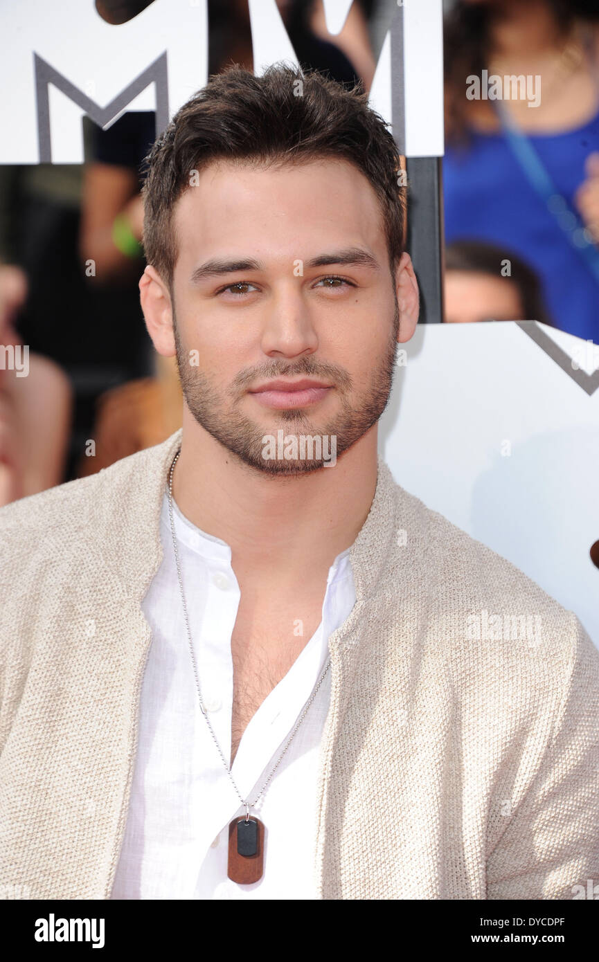 Los Angeles, USA. 13th Apr, 2014. Actor Ryan Guzman arrives at the 2014 ...