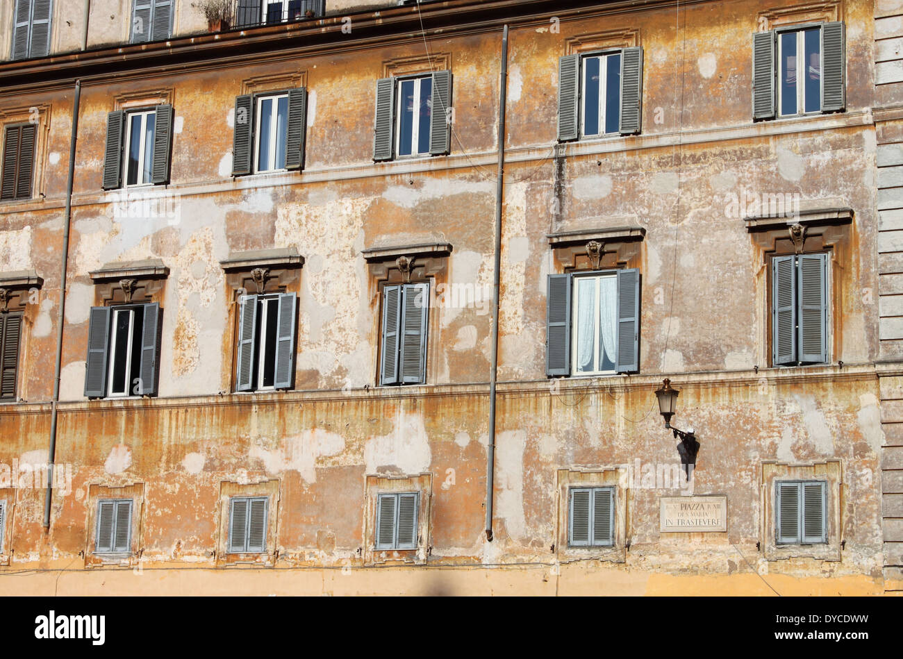 Downtown of rome hi-res stock photography and images - Alamy