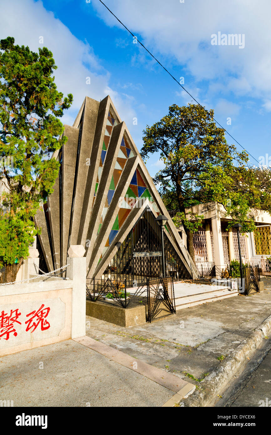 Philippines manila chinese cemetery mausoleum hi-res stock photography ...