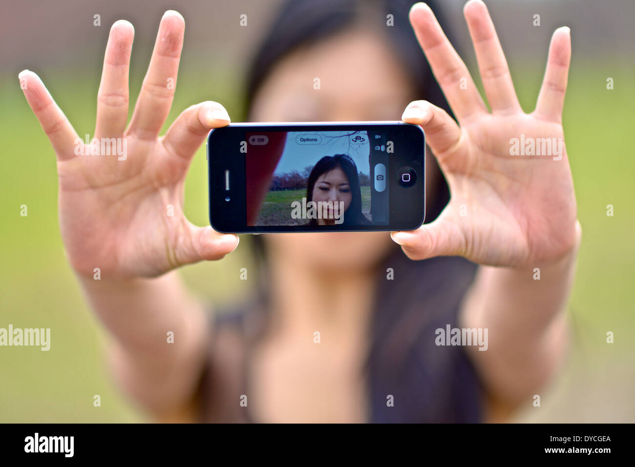 Petite asian hi-res stock photography and images - Alamy