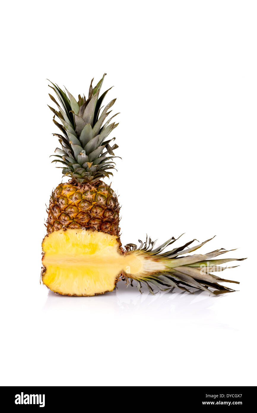 Cut pineapple hi-res stock photography and images - Alamy