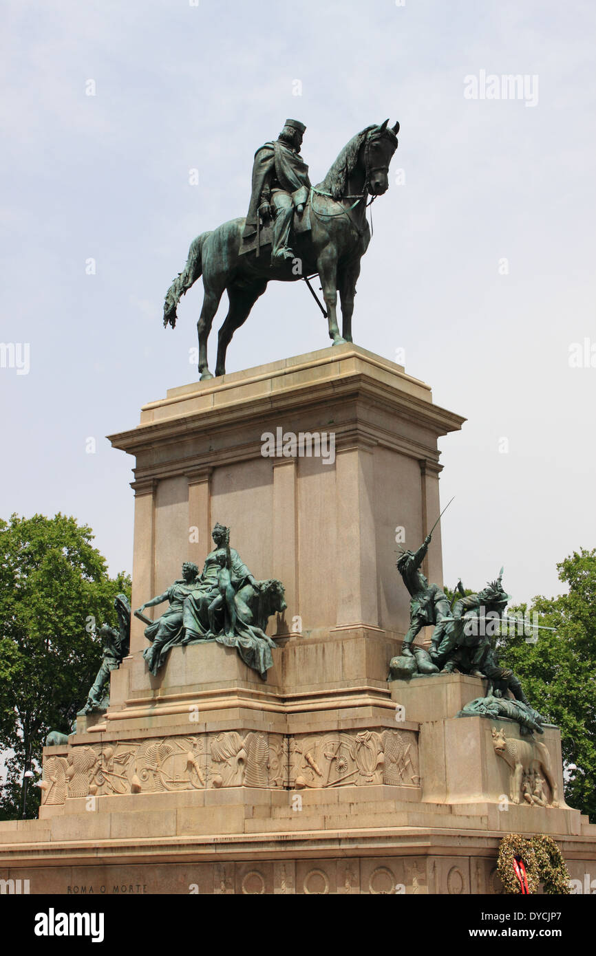 Monument giuseppe garibaldi rome italy hi-res stock photography and ...